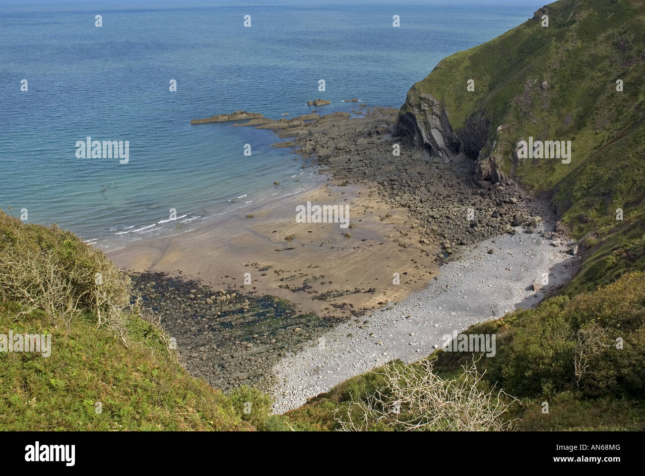 Shipload hi-res stock photography and images - Alamy