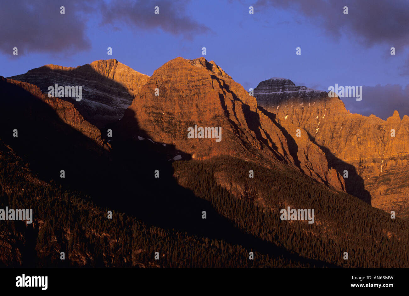 Dusty star mountain hi-res stock photography and images - Alamy