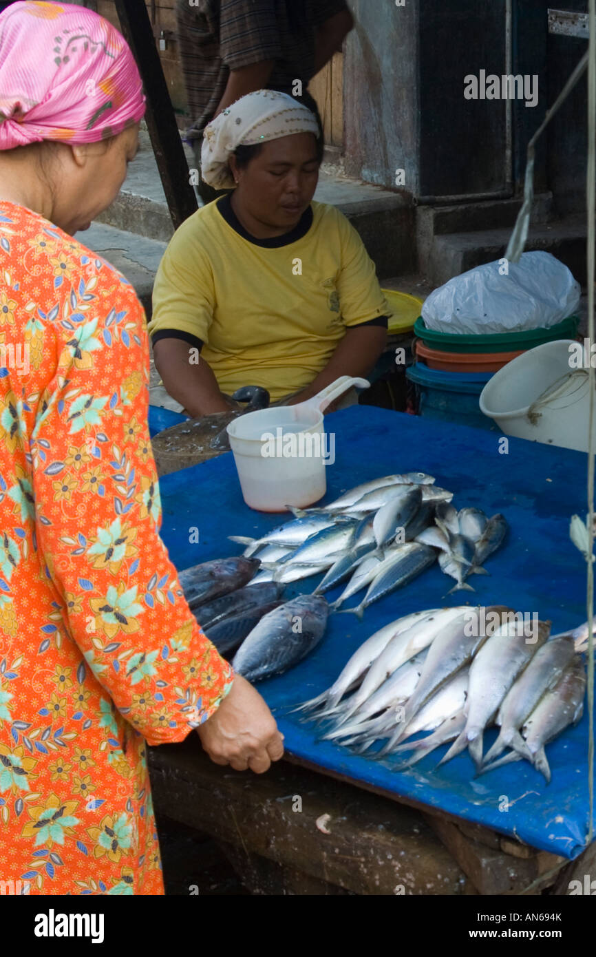 Pasar ikan hi-res stock photography and images - Alamy
