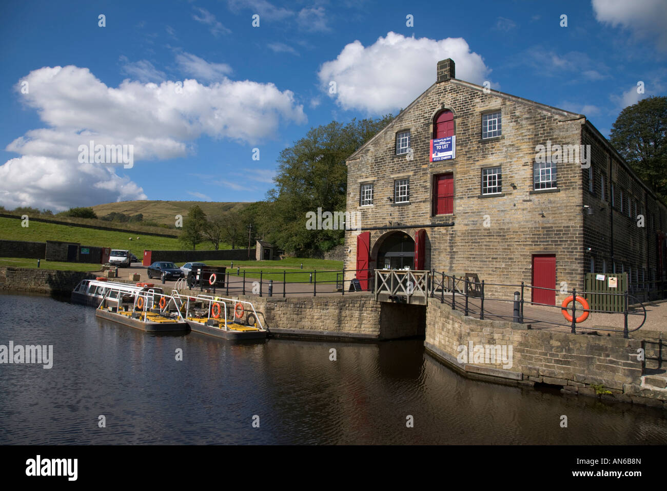 Huddersfield Narrow Canal Marsden High Resolution Stock Photography and ...