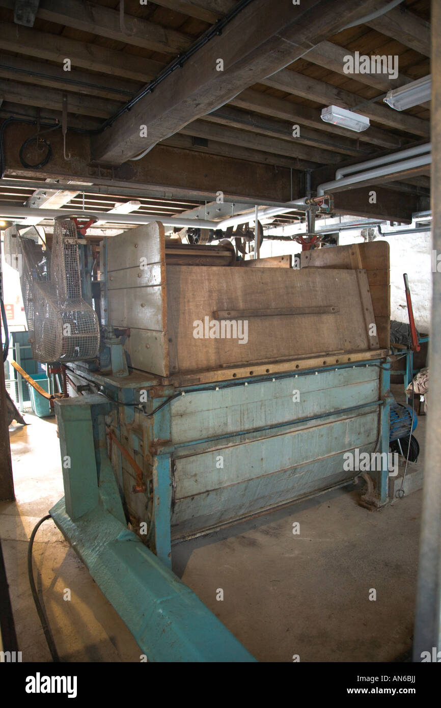 Wool washing hi-res stock photography and images - Alamy