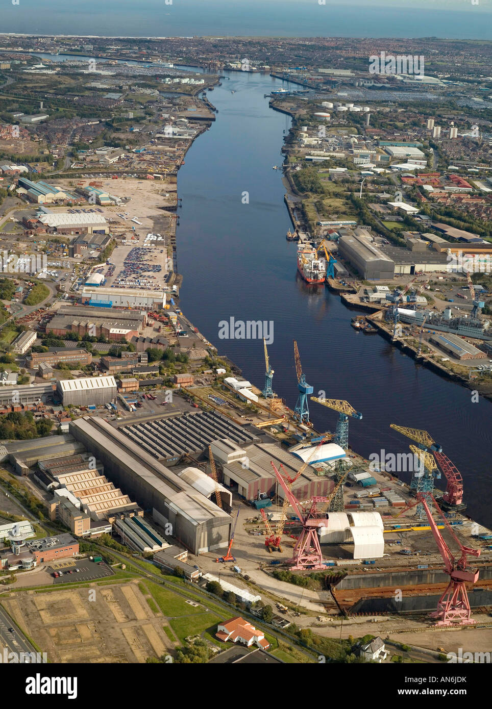 Tynemouth ship river tyne High Resolution Stock Photography and Images ...