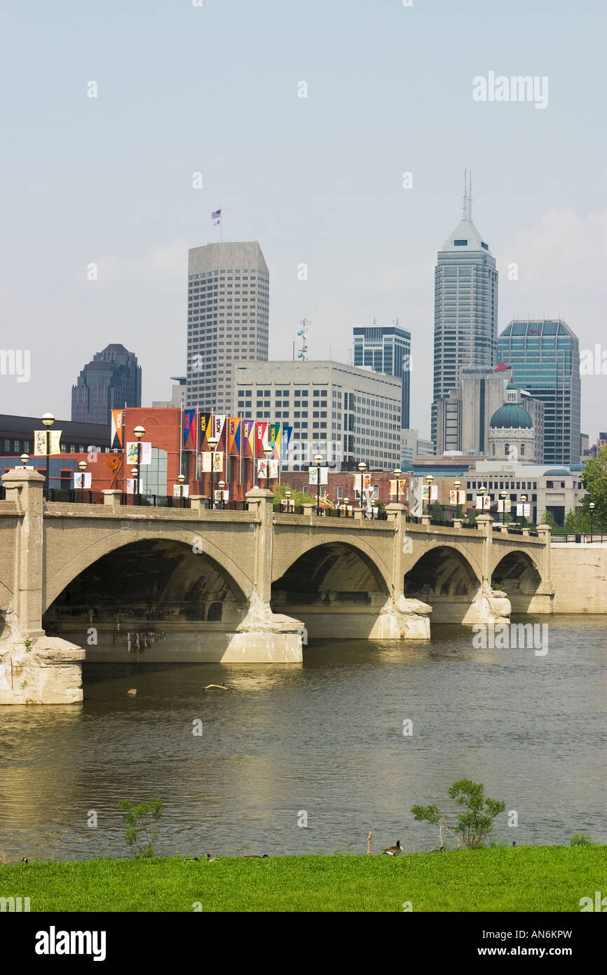 INDIANA Indianapolis Pedestrian bridge over the White River city ...