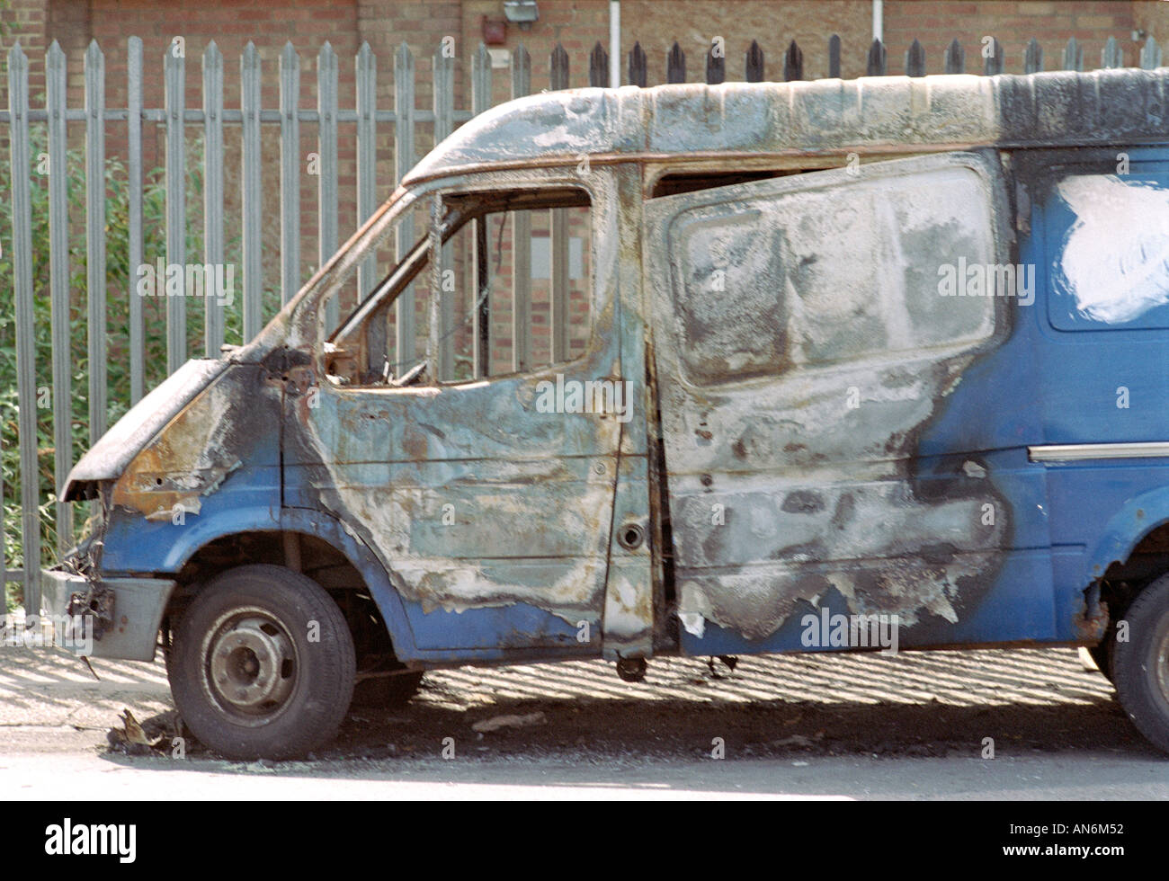 Dumped vehicle hi-res stock photography and images - Alamy