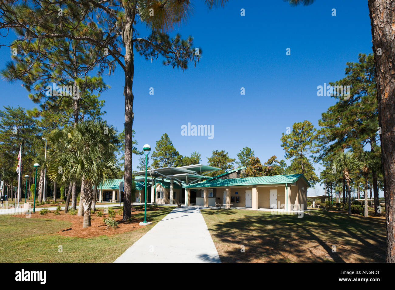 Rest Area on Interstate 10, North Florida, USA Stock Photo - Alamy