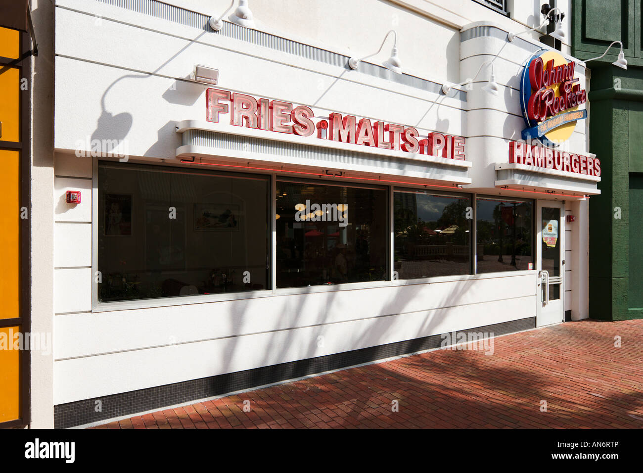 Johnny Rockets Retro Style Hamburger Restaurant, Pointe Orlando ...