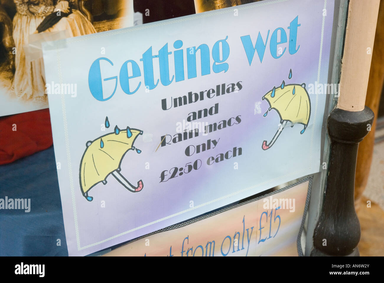 Umbrella sign hi-res stock photography and images - Alamy