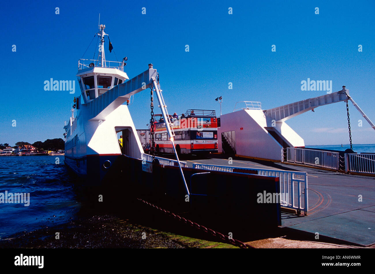 Bramble Bush Bay chain ferry that crosses the entrance to Poole Harbour ...