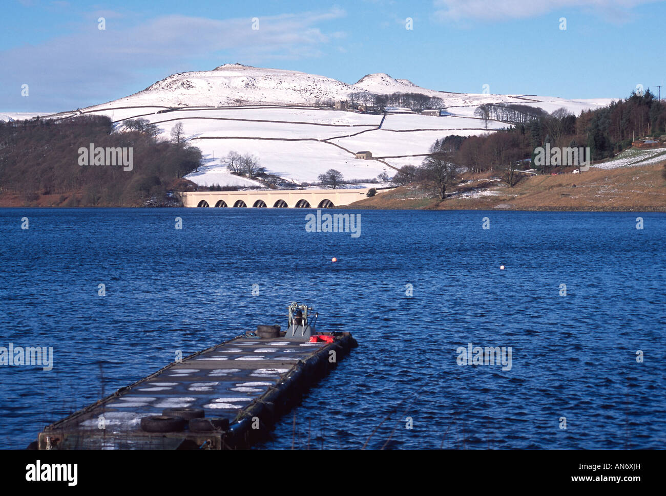 ladybower reservoir winter derbyshire snow peak district national park ...