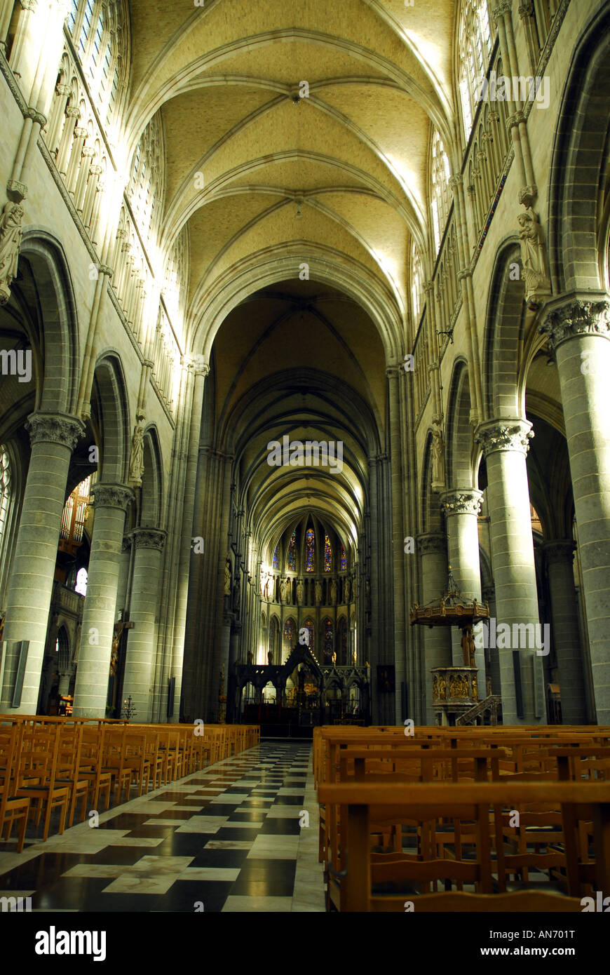 St. martins cathedral ypres hi-res stock photography and images - Alamy