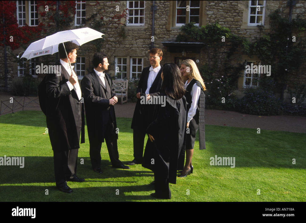 Graduation ceremony in Hertford College Oxford Stock Photo - Alamy