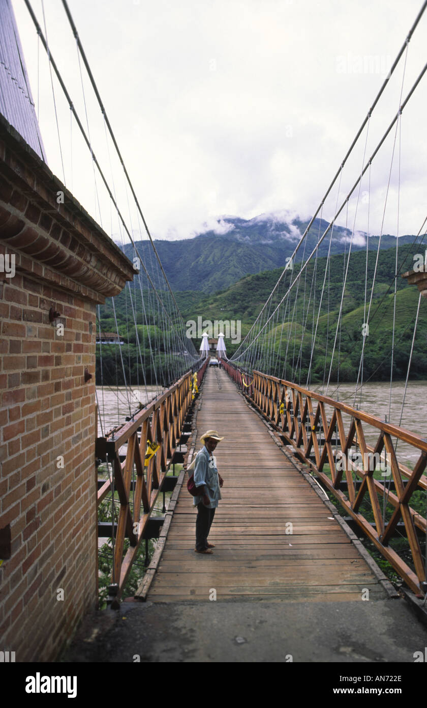 Rope bridge in Colombia Stock Photo - Alamy