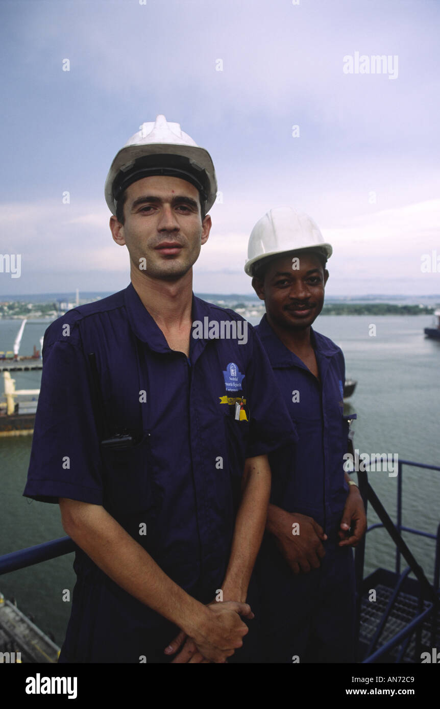 Dock workers in the Port of Cartagena Colombia Stock Photo - Alamy