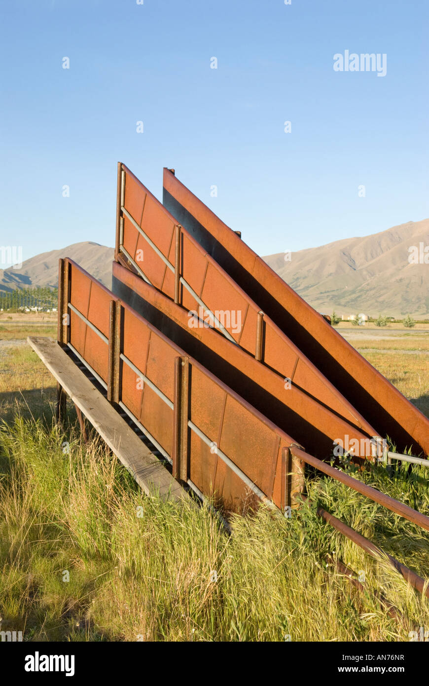 Rusty stock ramps at a rural cattle market Stock Photo - Alamy