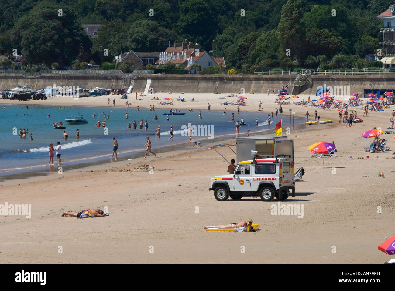 Beach people sea sand van safety hi-res stock photography and images ...