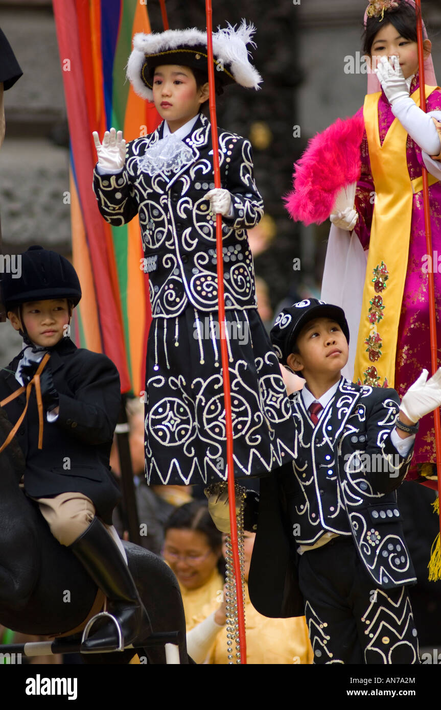 Floating children on the Chinese float at the Lord Mayors Show 2007 ...