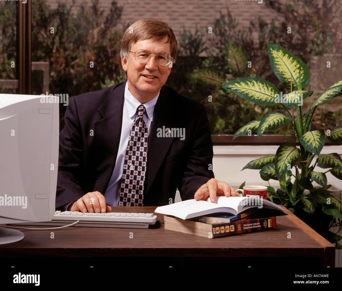 Smart business executives in suits hi-res stock photography and images ...