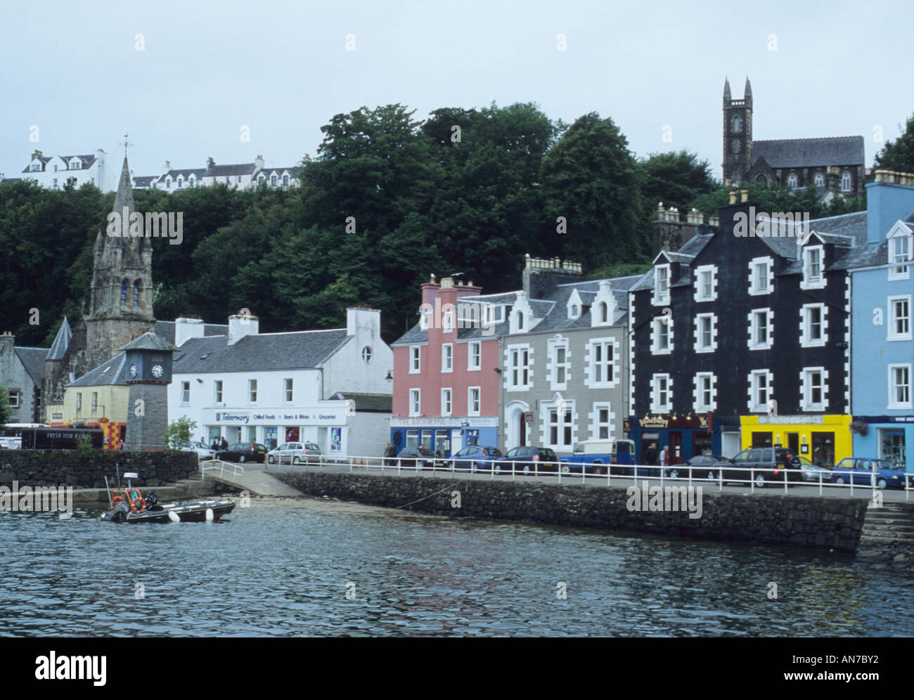Tobermory on the isle of Mull off the west coast of Scotland Stock ...