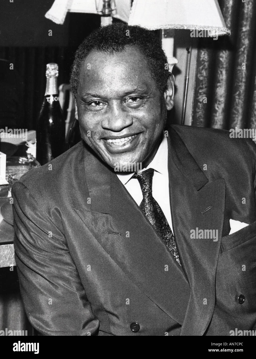 PAUL ROBESON US singer actor 1998 to 1976 Stock Photo - Alamy