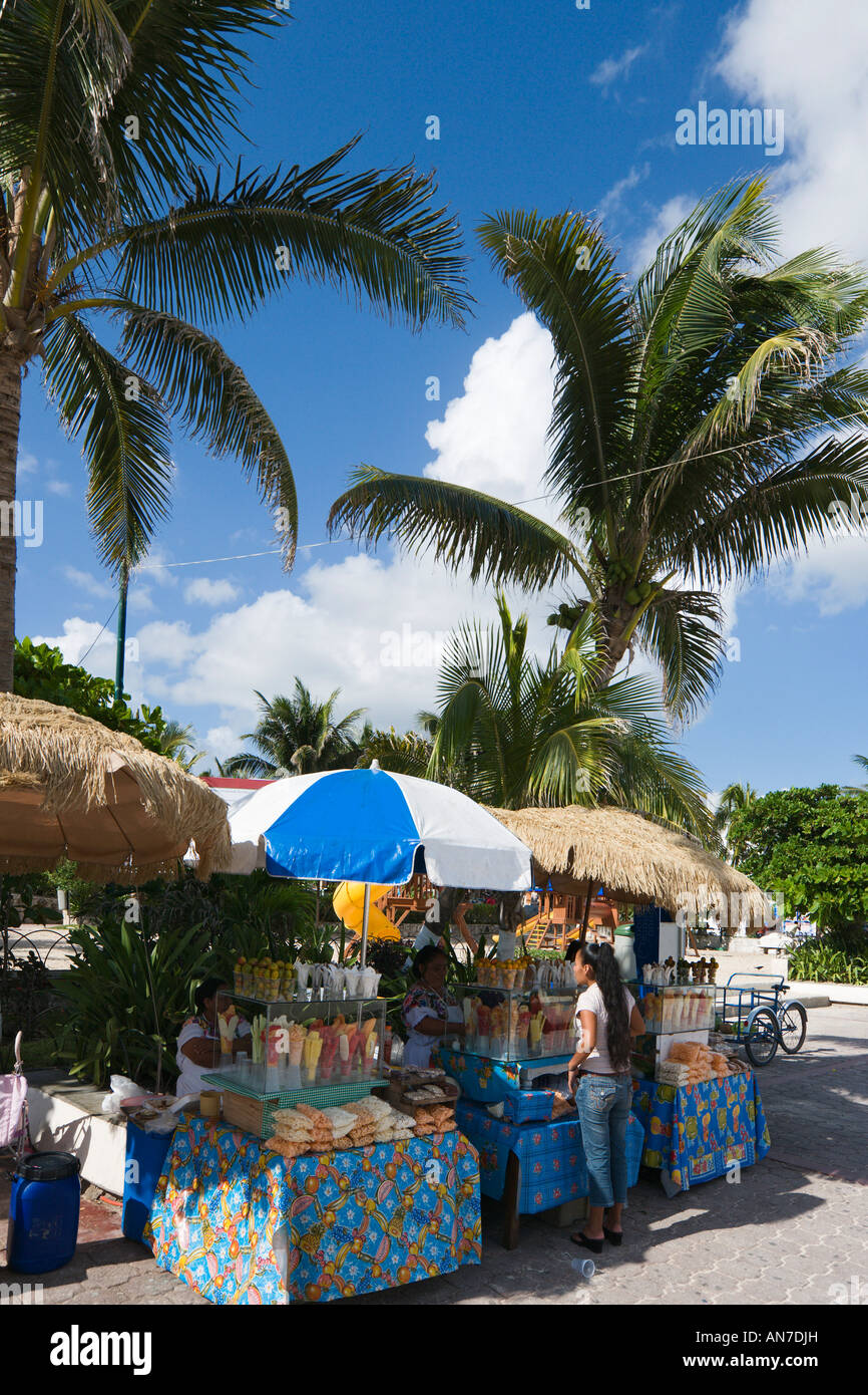 Stall on Seafront in Resort Centre, Playa del Carmen, Riviera Maya ...