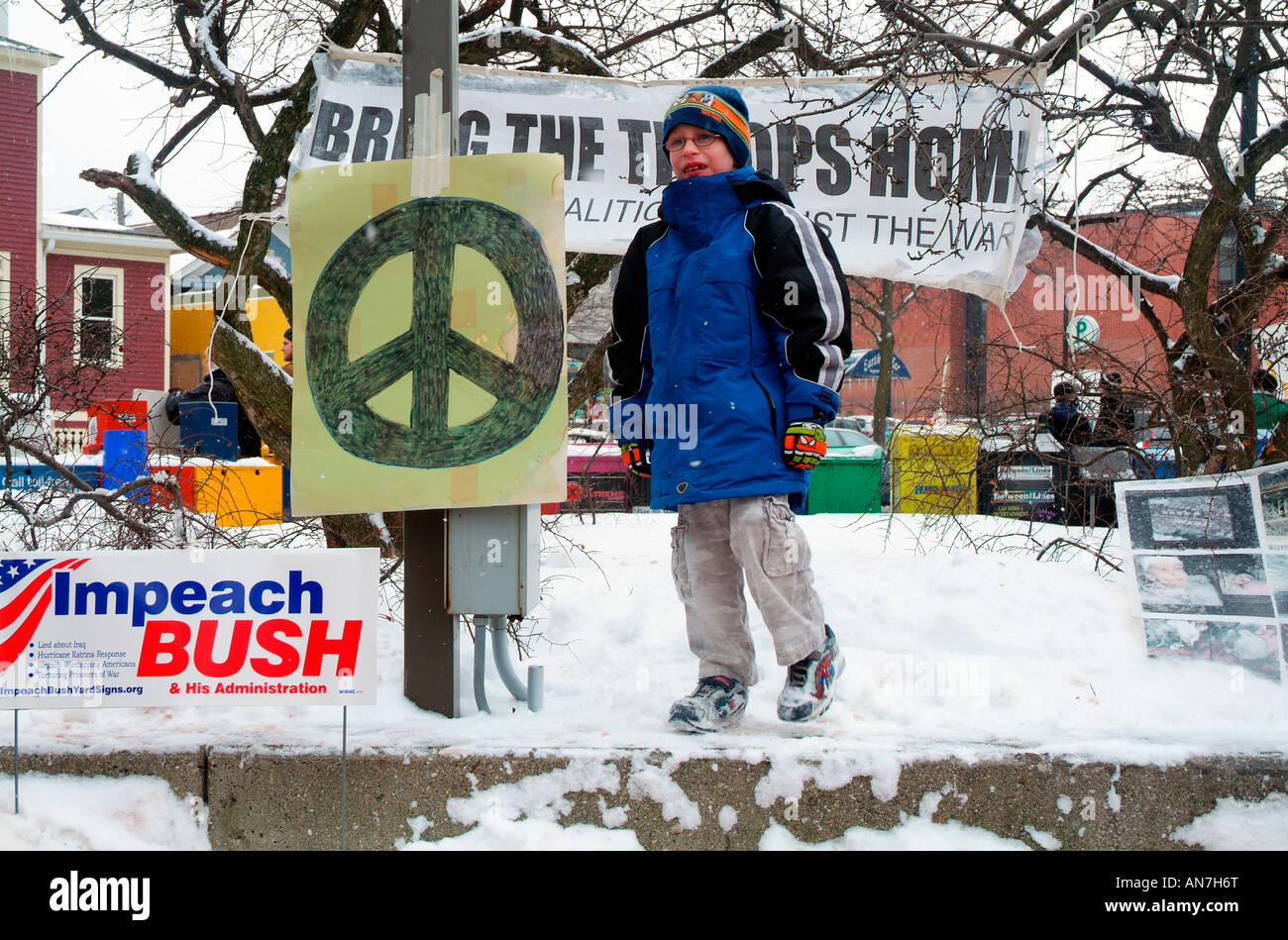 Boy behind bush hi-res stock photography and images - Alamy