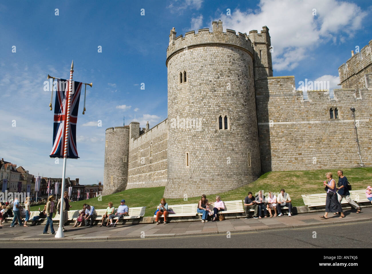 Tour of windsor hi-res stock photography and images - Alamy