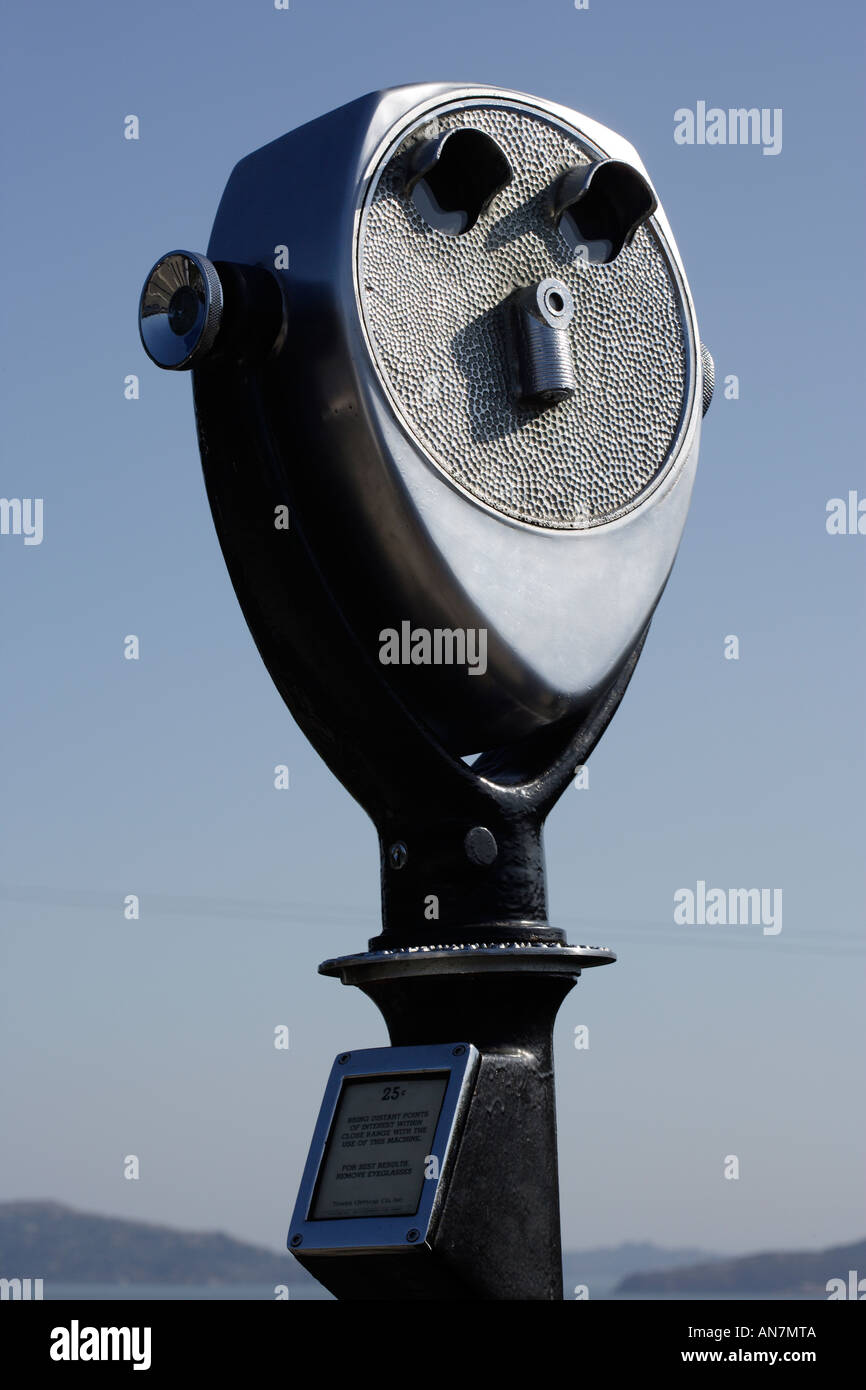Coin operated binocular scenic viewer Stock Photo - Alamy