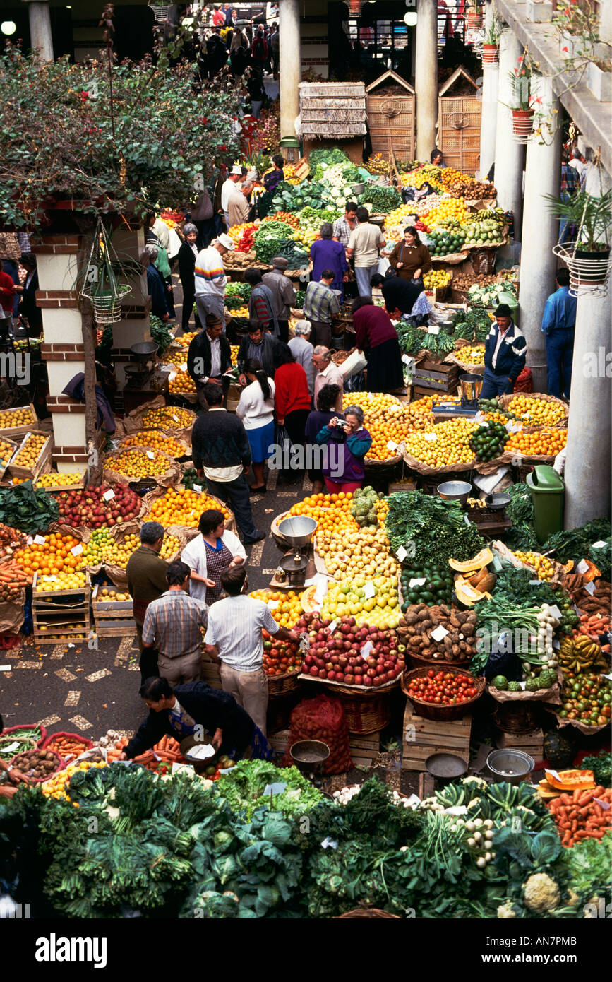 Interior mercado dos lavradores hi-res stock photography and images - Alamy