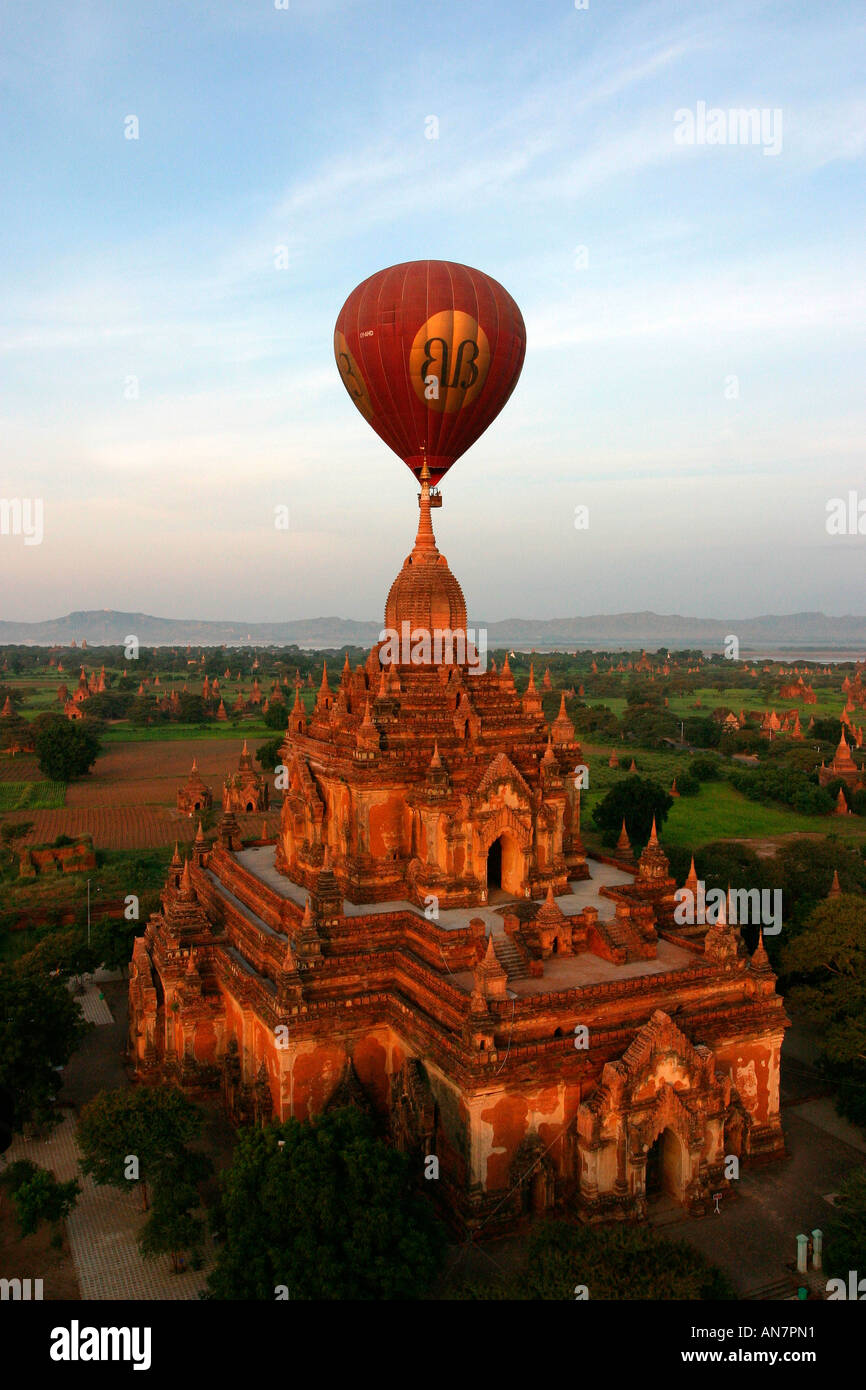 Hot-air balloon over Bagan, Burma, (Myanmar Stock Photo - Alamy