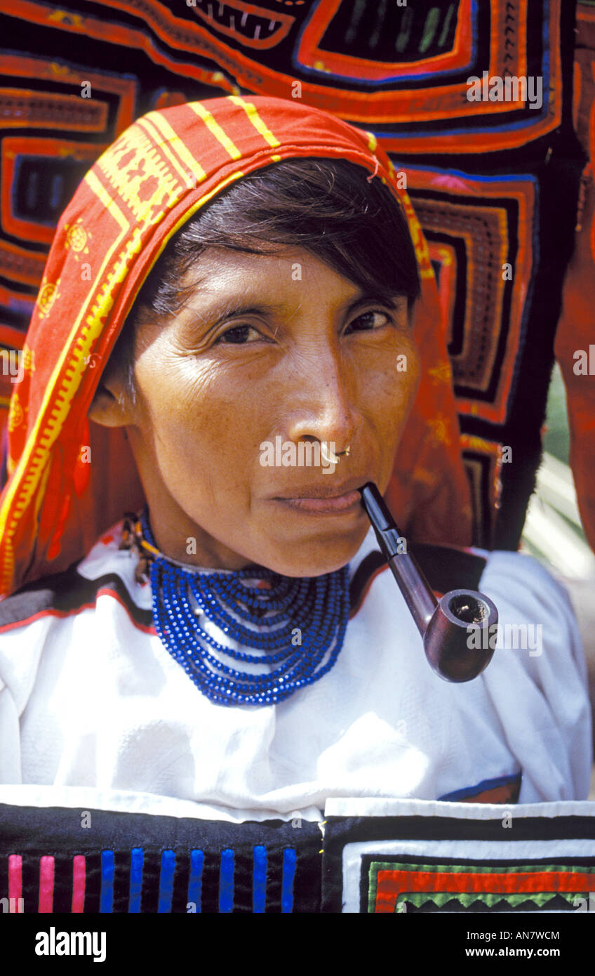 Kuna indian woman nose ring hi-res stock photography and images - Alamy