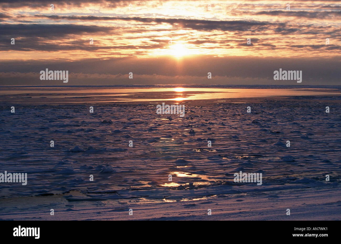 Sunrise over Hudson Bay, Canada, Manitoba Stock Photo - Alamy