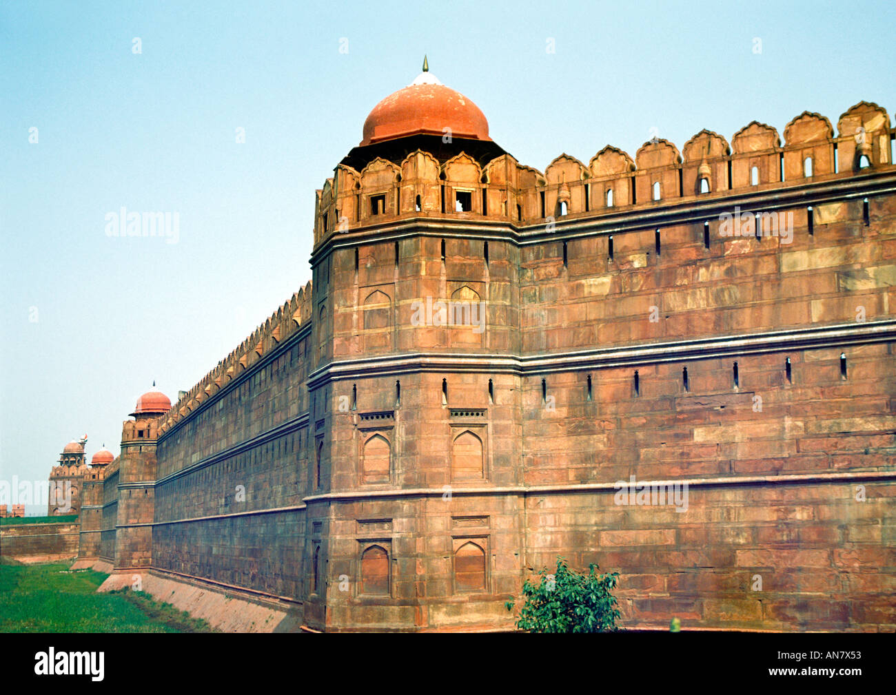 Red Fort a most spectacular piece of Mughal Architecture built by ...
