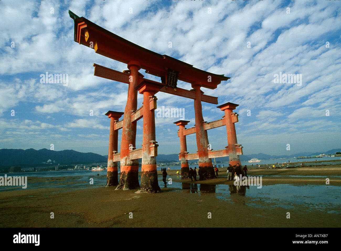 Miya jima island hi-res stock photography and images - Alamy