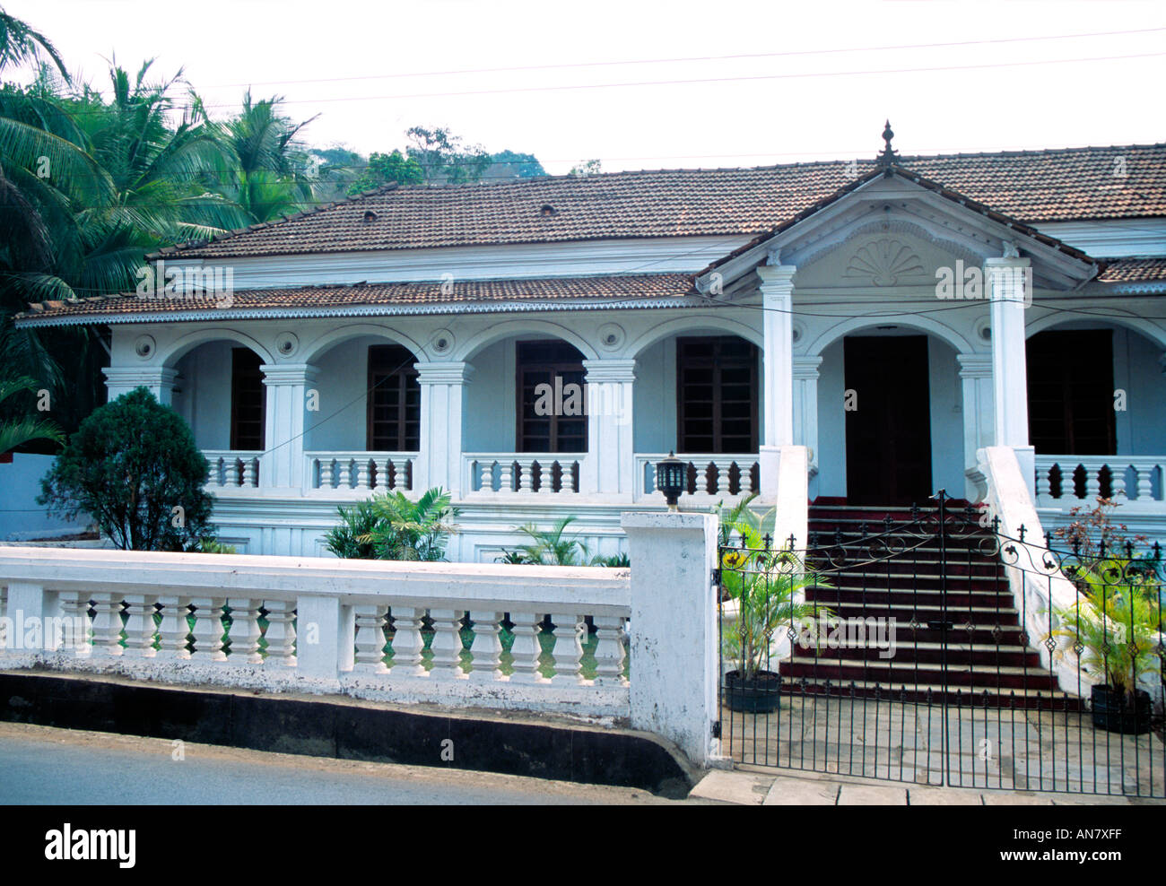 The cultural symbiosis between Portugal and Goa. Goan Portuguese ...