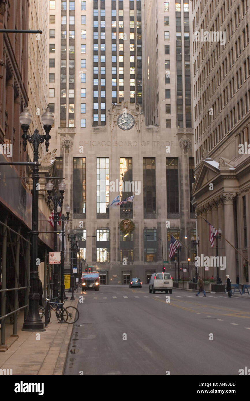 Chicago board of trade lasalle street hi-res stock photography and ...