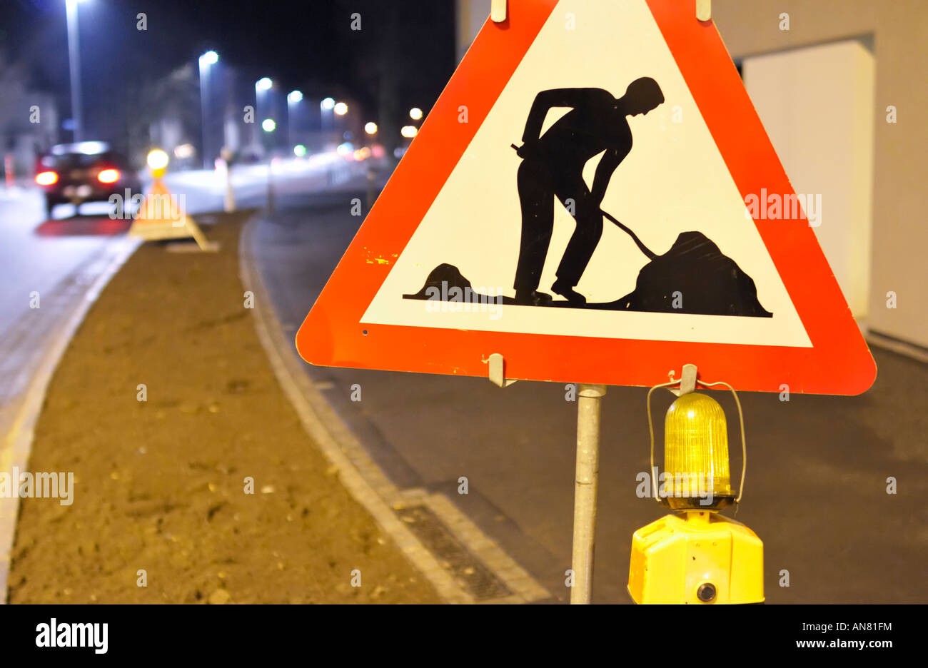 Road Construction Warning Sign Stock Photo - Alamy