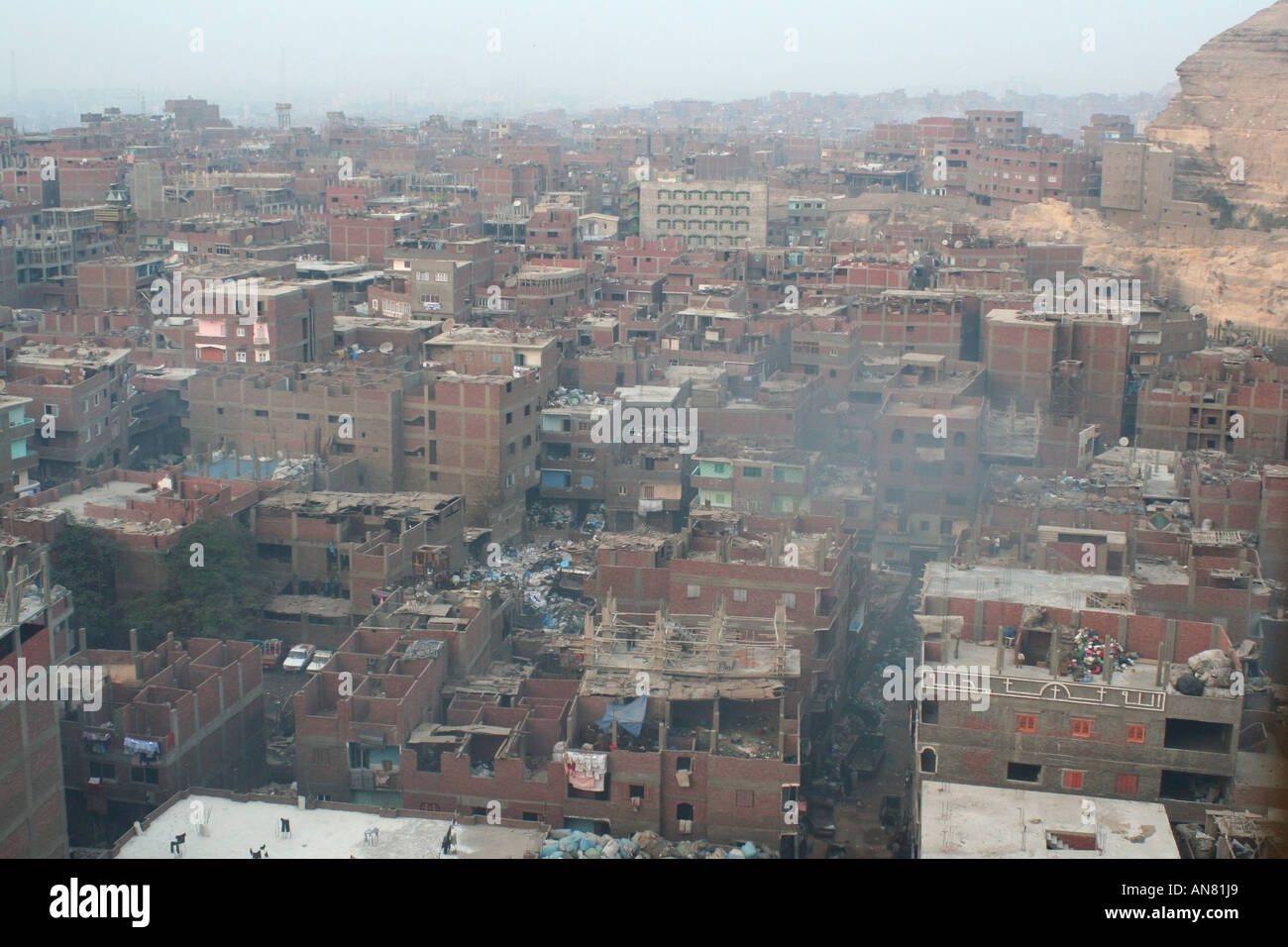 Cairo slums hi-res stock photography and images - Alamy