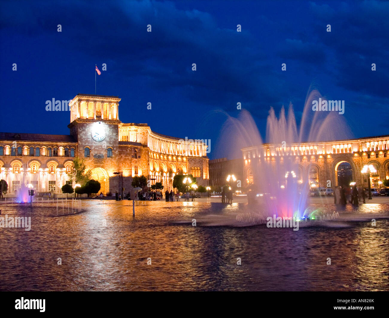 The republic square hi-res stock photography and images - Alamy