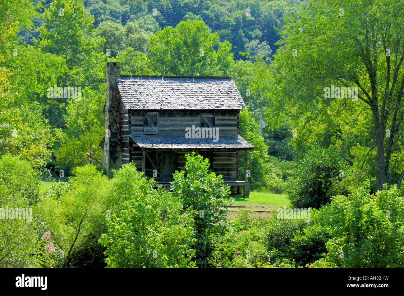 Gladie cabin, a log cabin at the Gladie Historical Site in the Red River Gorge of Kentucky USA ...
