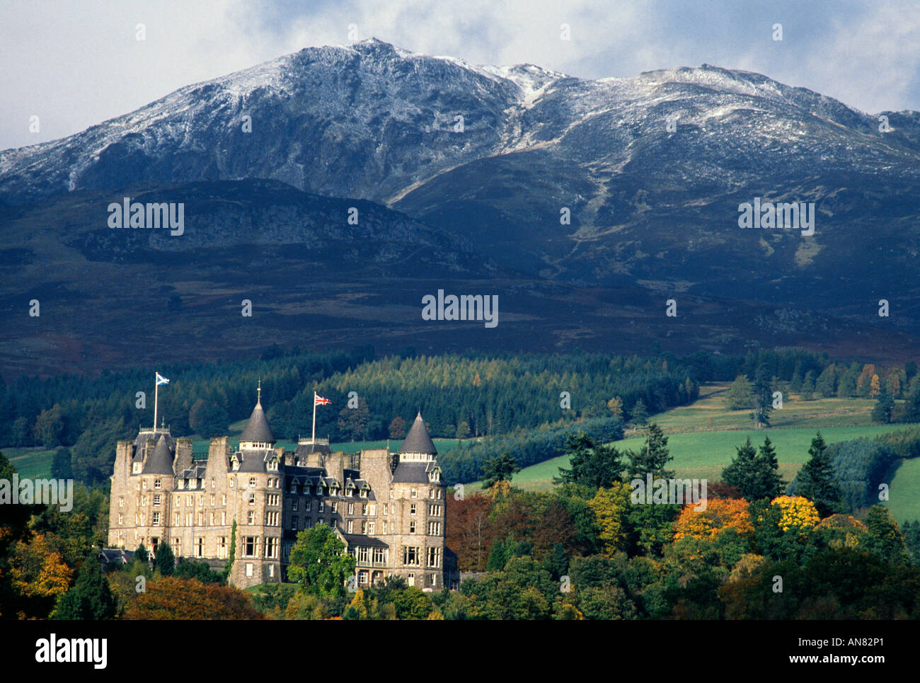 Pitlochry hydro hotel hi-res stock photography and images - Alamy