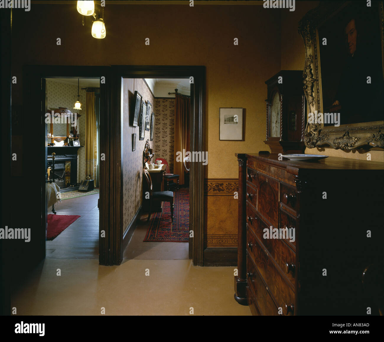 Glasgow tenement interior hi-res stock photography and images - Alamy