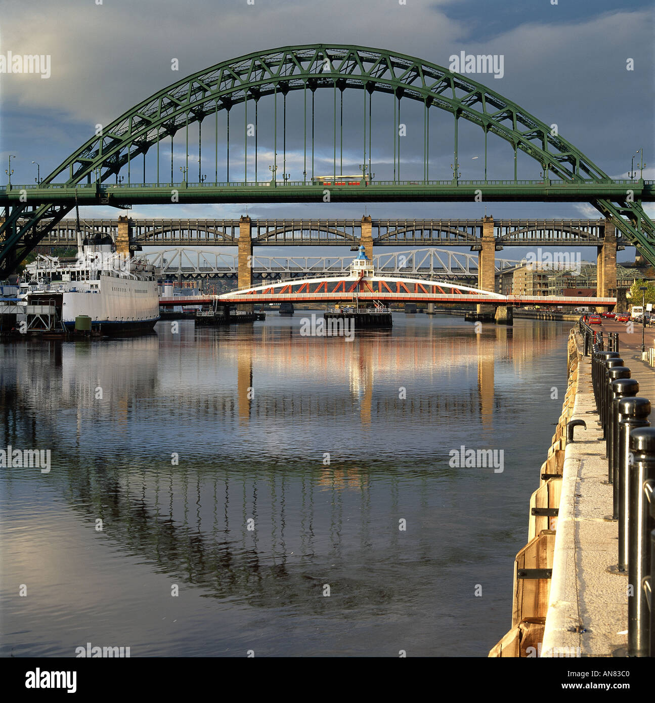 Victorian Bridges High Resolution Stock Photography and Images - Alamy