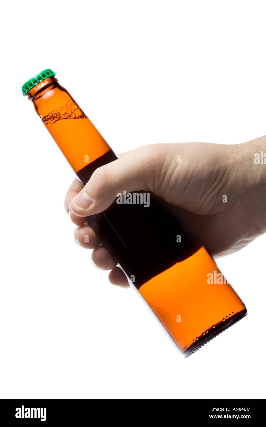 Hand holding a beer Stock Photo - Alamy