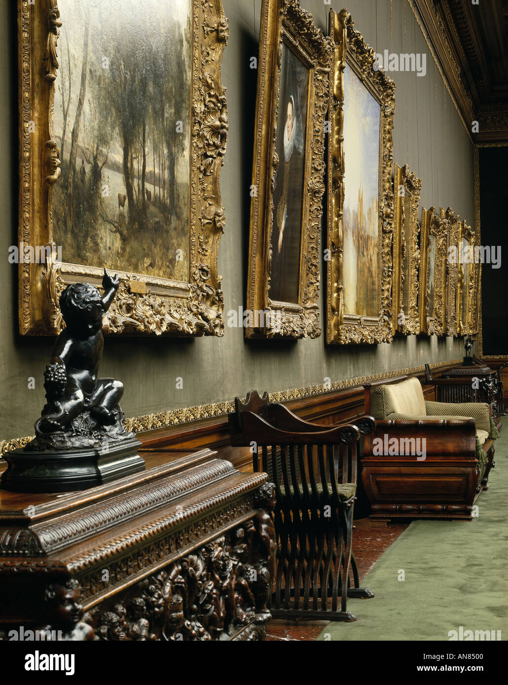 Frick collection west gallery hi-res stock photography and images - Alamy