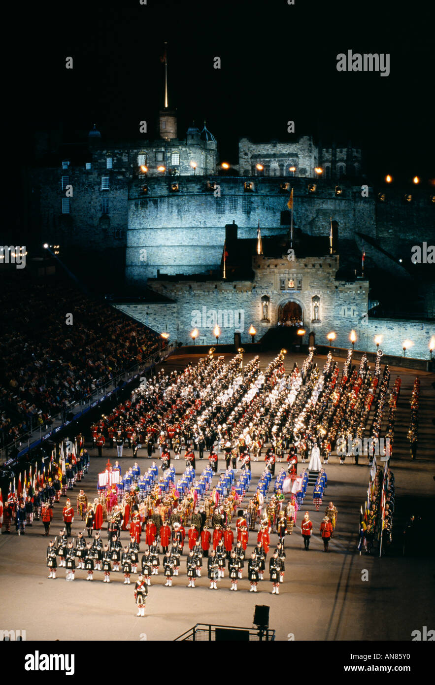 Edinburgh Castle the entire cast assemble at the finale of the Military ...