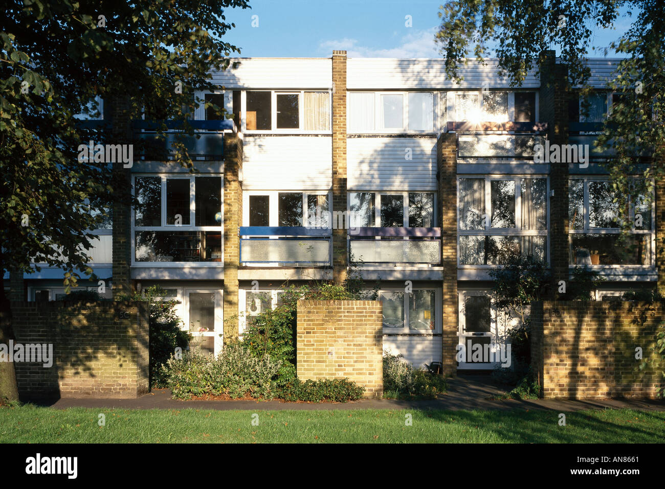 Terrace of three-storey houses Stock Photo - Alamy