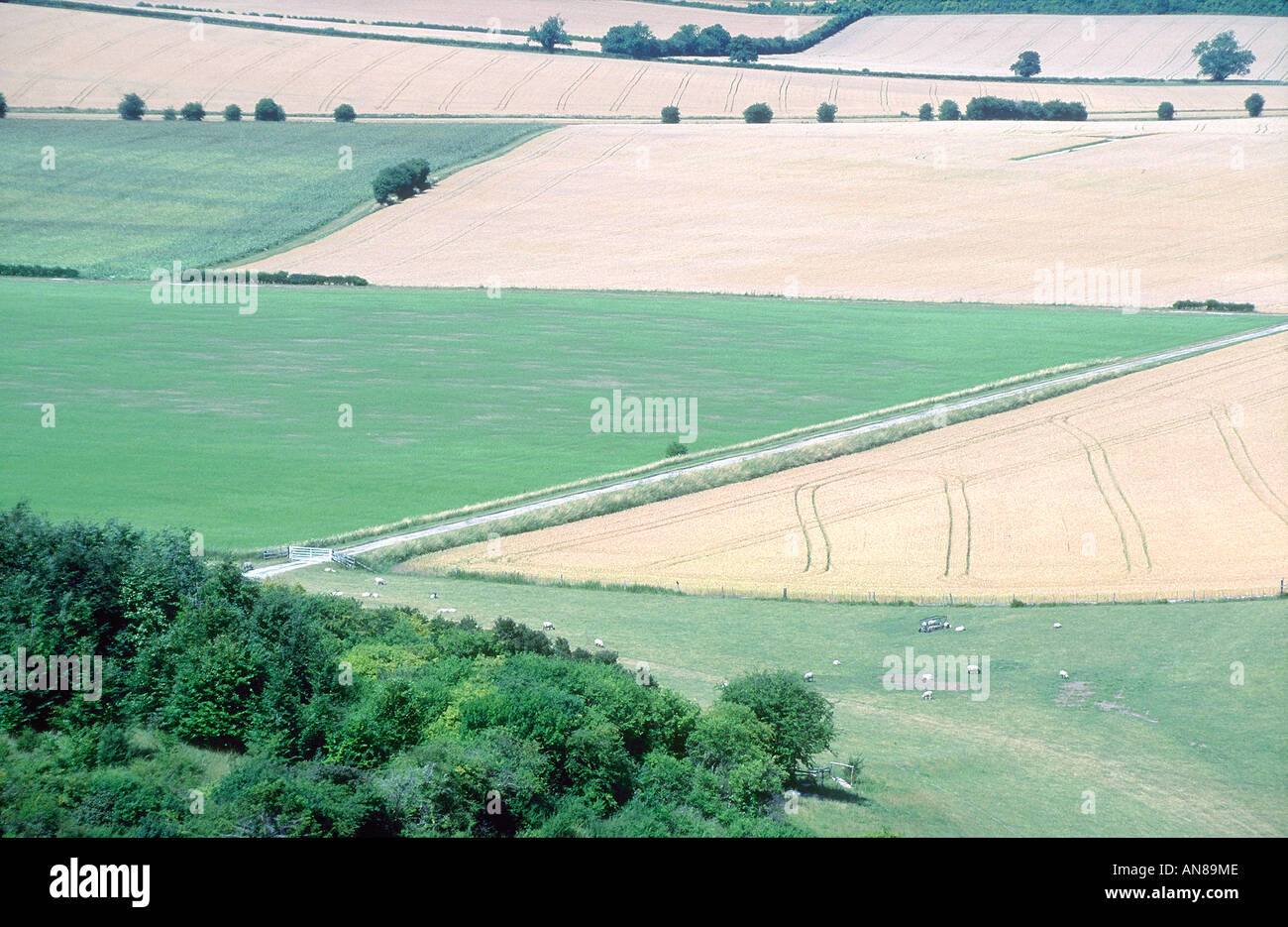 Farm land view hi-res stock photography and images - Alamy