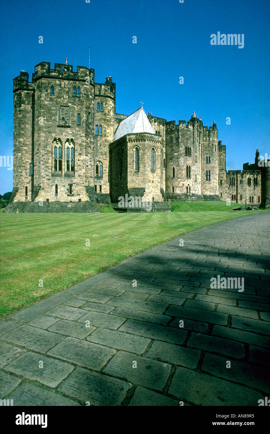 Home of the duke of northumberland hi-res stock photography and images ...