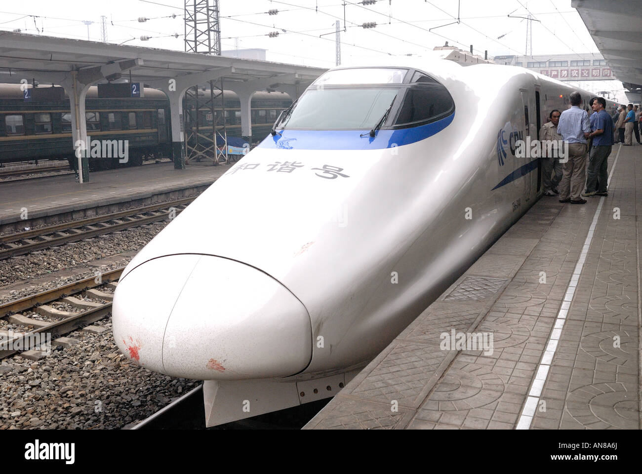 E2 1000 series hi-res stock photography and images - Alamy