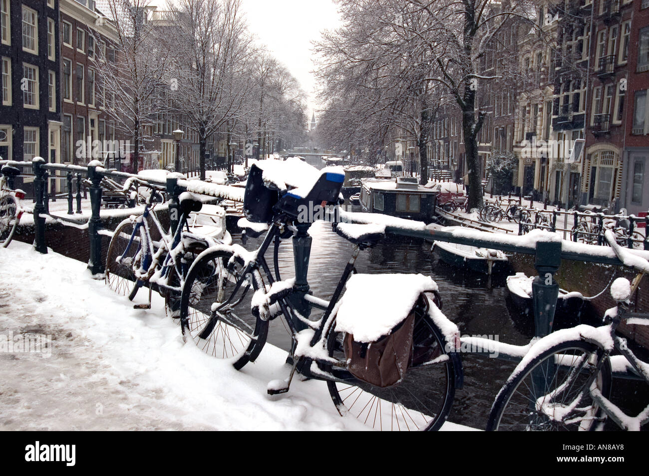 Amsterdam Netherlands Holland Winter Snow Ice Stock Photo - Alamy